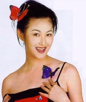 Wang Siyi: Born as a model, divorced from an ordinary husband in a ...