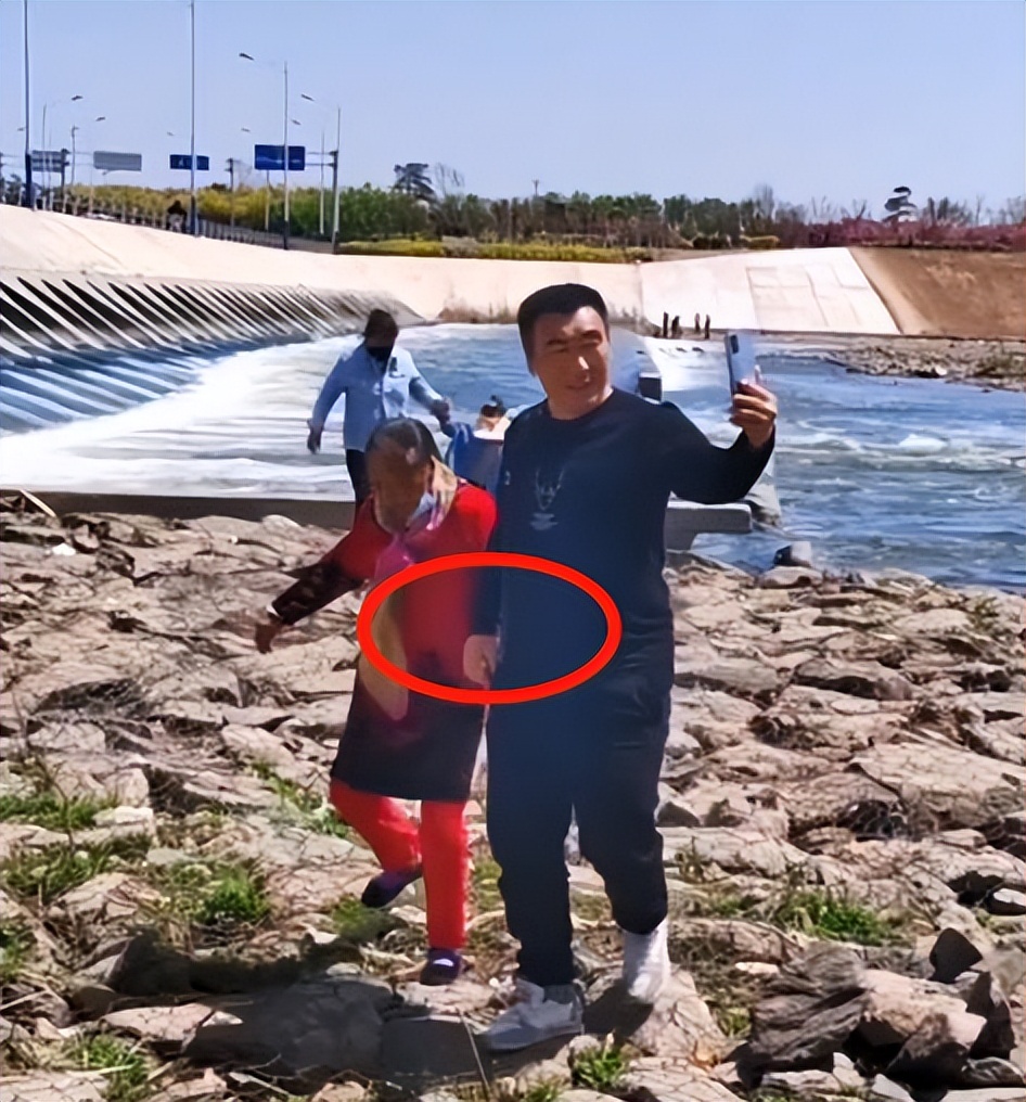 85-year-old Ma Yuqin and Li Yu were sweet before they became adults ...