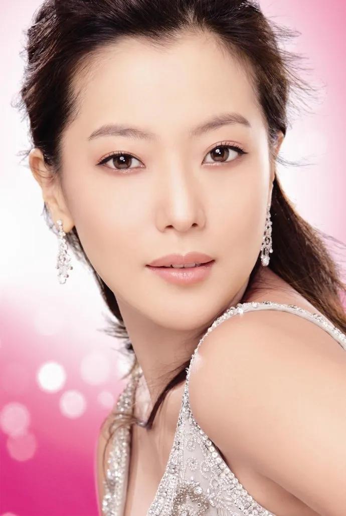 Korean actress Kim Hee Sun - iMedia