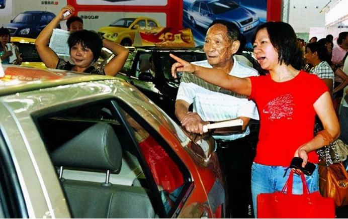 Facts have proved that 66-year-old Yan Weiwen is the big winner in life ...