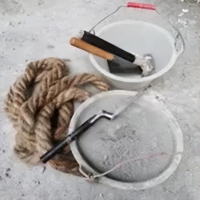 Internal sealing of rigid waterproof casing - iNEWS