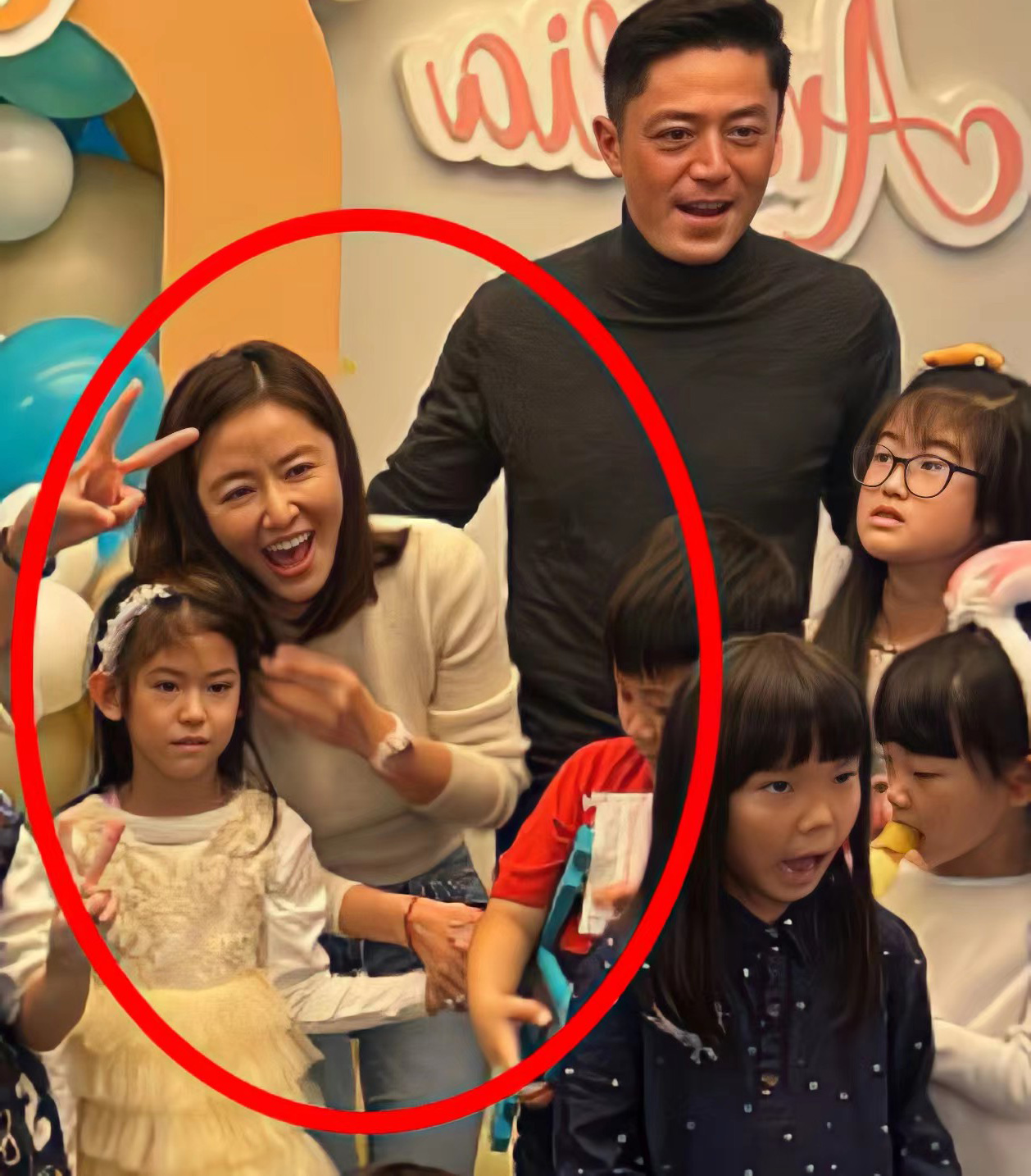 Turn black and white!Lin Hsinju's daughter's frontal photos were ...
