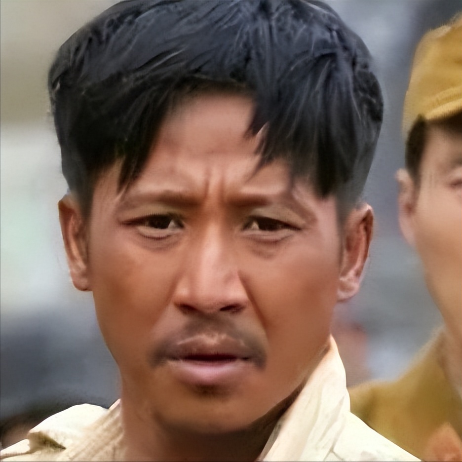 Too poor was abandoned by his ex-wife, and he took his son to drift ...