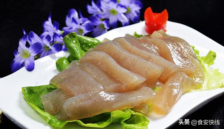 Eating foods that make you hungry more slowly and give you more satiety ...