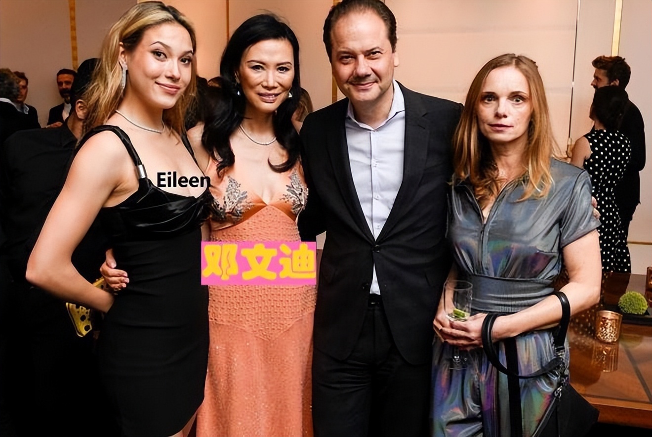 "Grandma Sun Lian" divorced at the age of 63 and held hands with her 27 ...