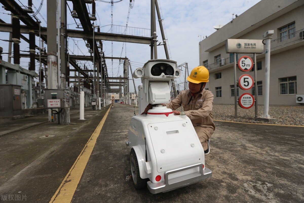 The power transmission line in Iraq was damaged, what is the ...