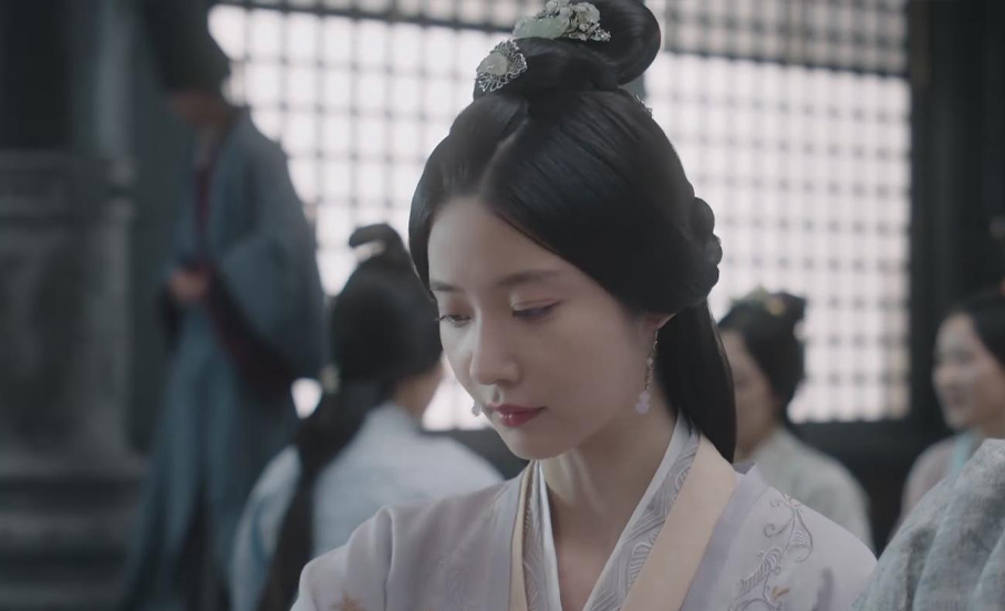 The relationship between the prince + Qu Lingjun + prince concubine in "The Stars are Bright ...
