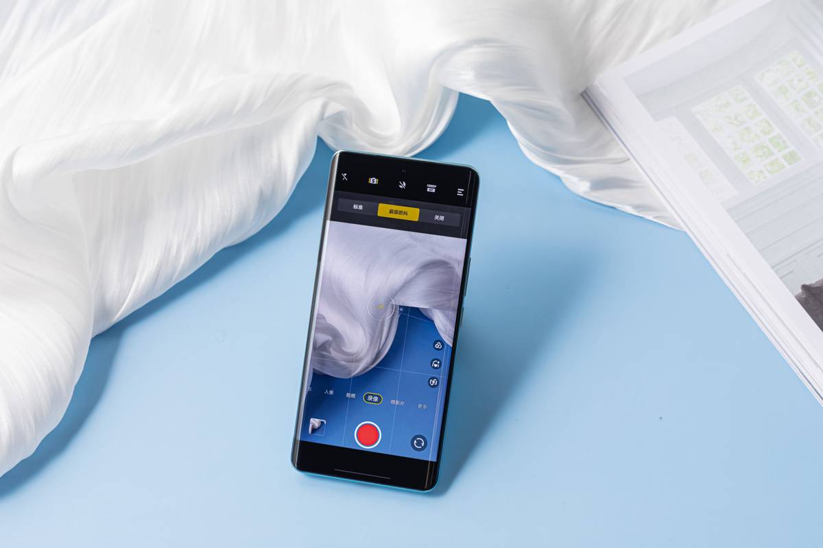 Custom sensor + Hummingbird super anti-shake, vivo S15 Pro takes more ...