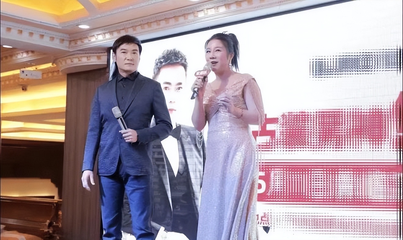 The 55-year-old Jiao Enjun was met by chance in a business performance ...