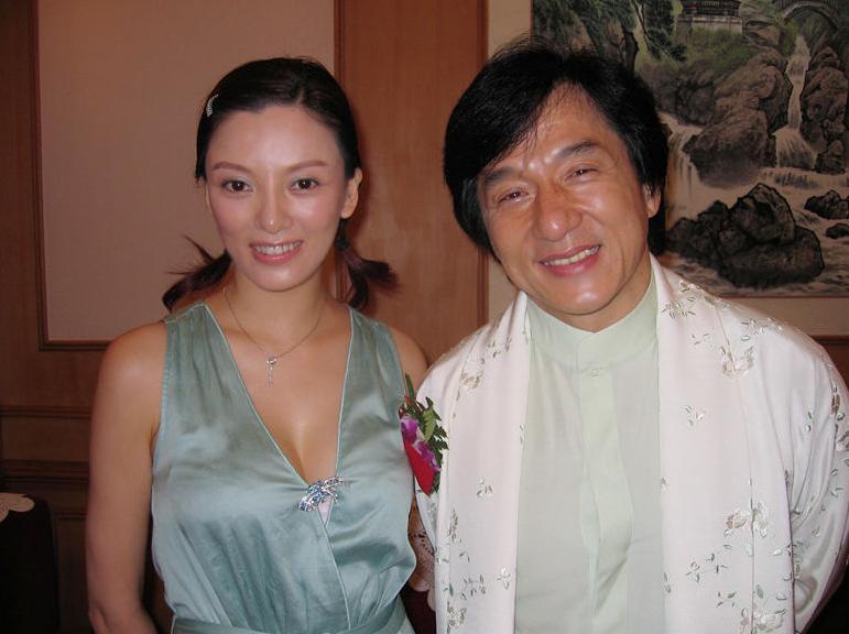 When he was almost 50 years old, he was still bumpy, Peng Dan was so ...