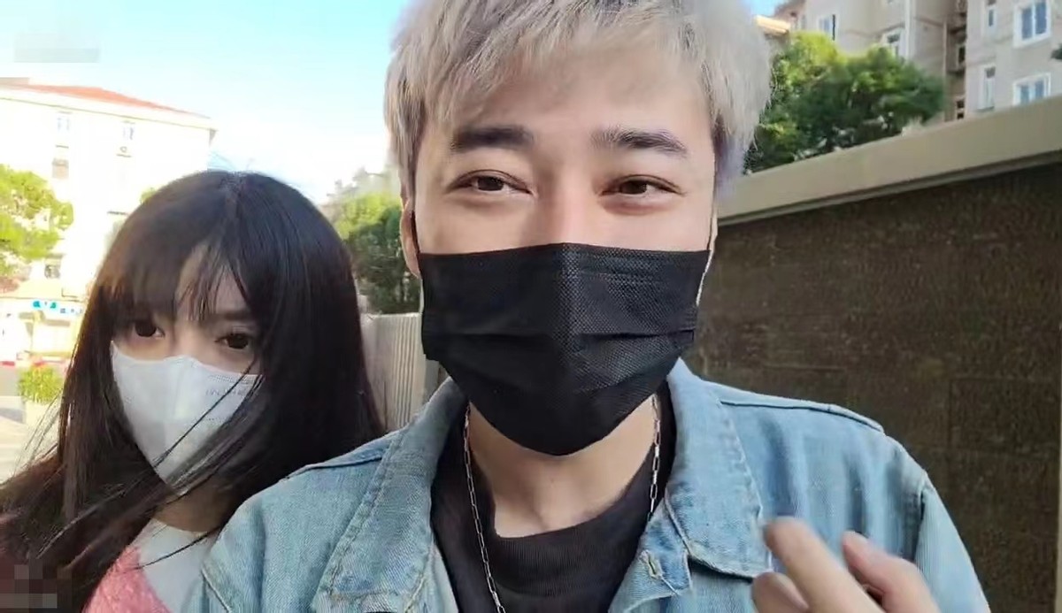 Qian Xiaojia is in love again?Generously admits that the old cow eats the tender grass, Qian ...