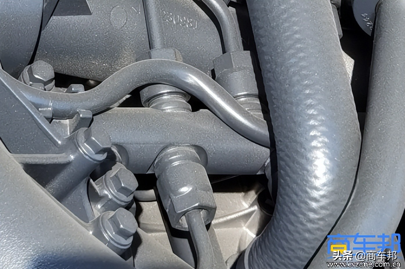 The maximum 770 horsepower, how "legendary" is the Scania V8 DC16 ...