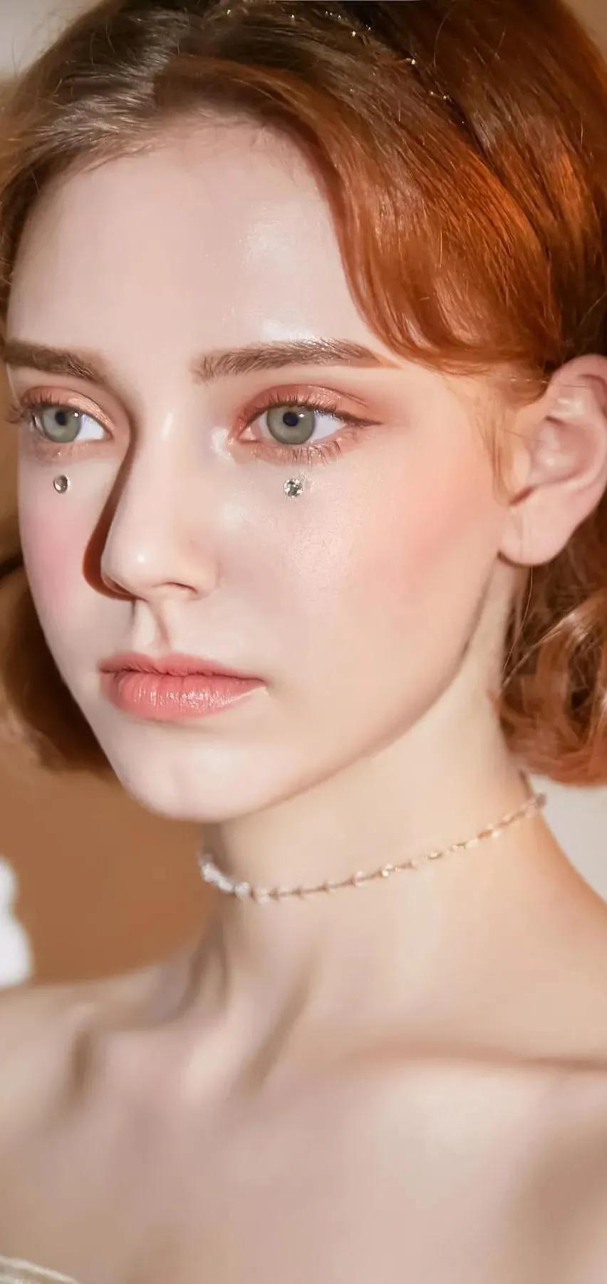 chloe-German and Korean girl - iMedia