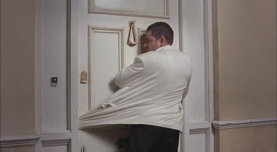 Agent Bean, Humor and Social Observation in the Film - iNEWS