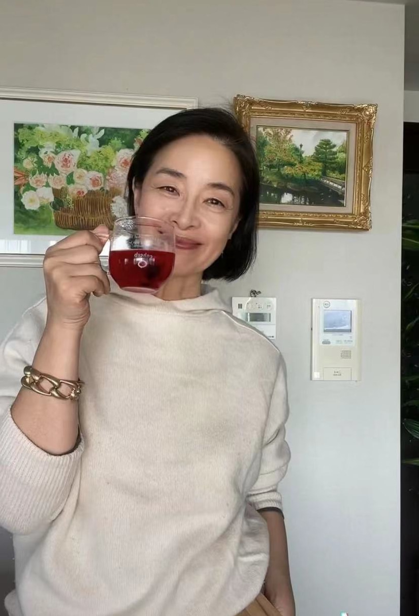 Gu Yan, who was born in a family of performing arts, bravely married to ...