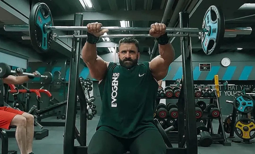 Iran's first Mr. Olympia!"Persian Wolf" Hardy Jopin's Shoulder Training ...