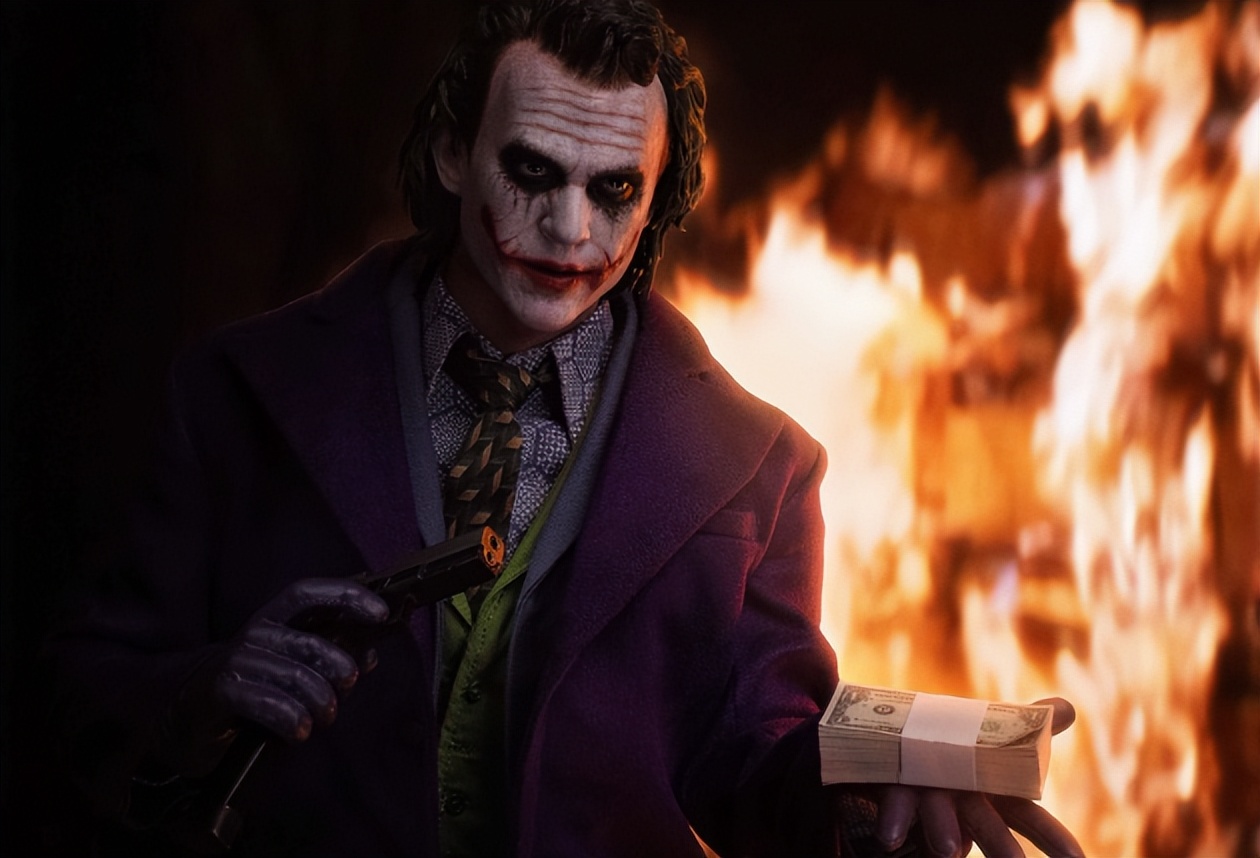Batman: The Dark Knight: The Joker's Malice and Suffocating Menace - iMedia