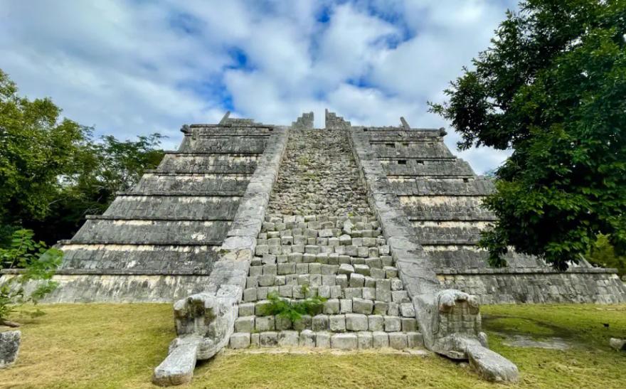 The ruins of Chichen Itza, the crystallization of the Mayan Toltec ...