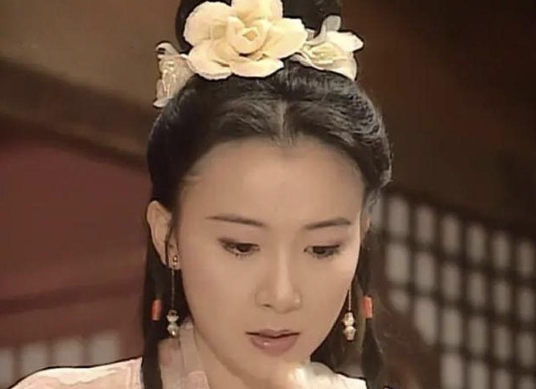 The most beautiful Murong Jiu: Being bullied by her mother who disliked ...