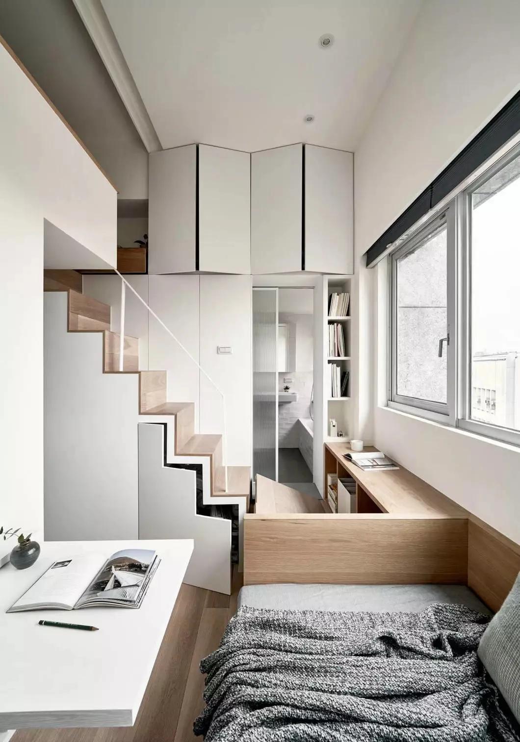 A person's dwelling life, a very small apartment of 17.6 square meters ...