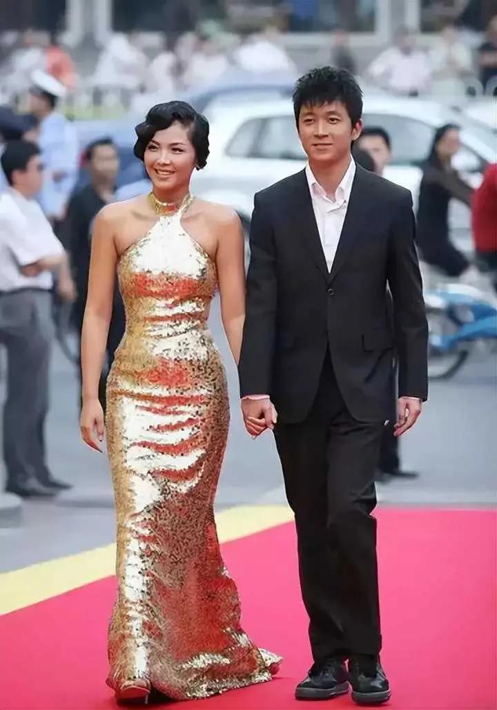 Did Liu Tao look like this before? Seeing the photo of her attending the event, netizens ...