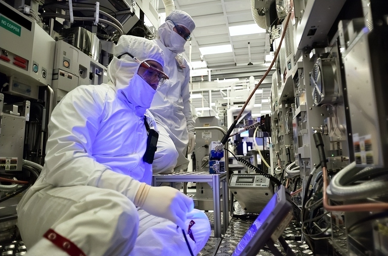 The chain reaction of the ban came, and the US chip equipment ...