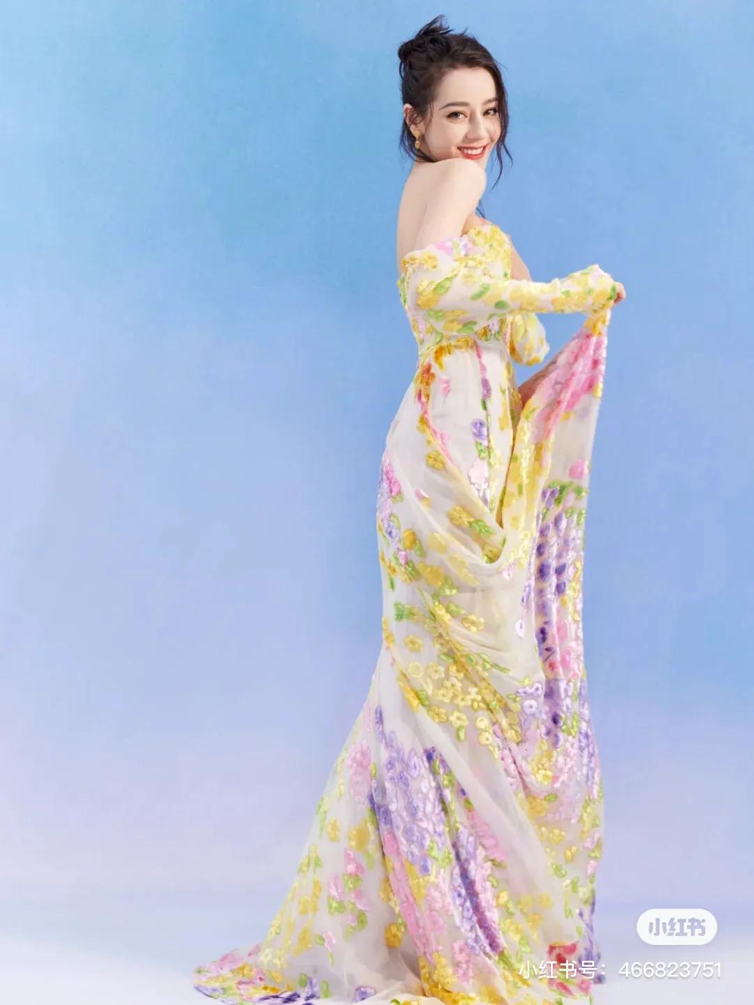 Reba forever red carpet goddess - iNEWS