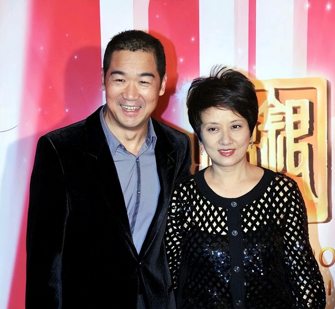 Because Ai Dink is just a cover, Deng Jie no longer hides it, and ...