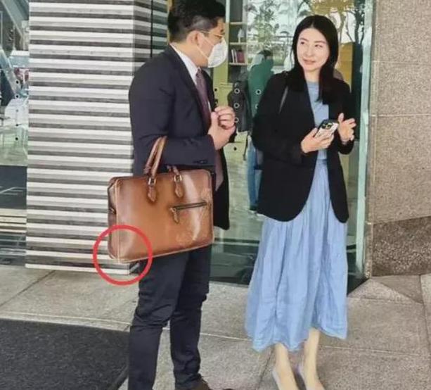 The family has 30,000 mu of land, but Guo Jingjing wears shoes worth ...