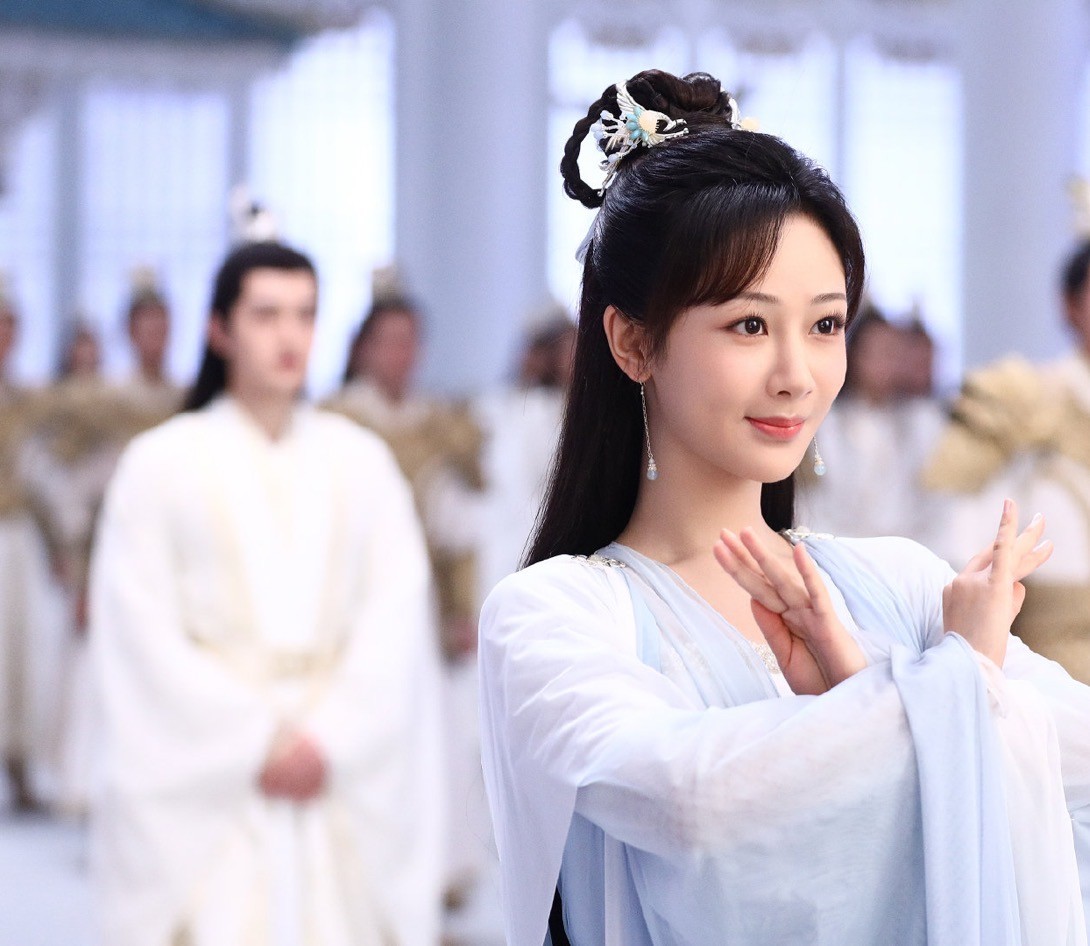 I have endured Cheng Yi's "black and long straight", but I really can't ...