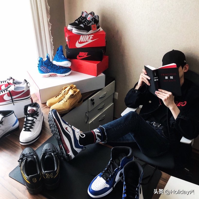 Welcome to Bai Jingting's "sneakers stall", which pair to take away ...