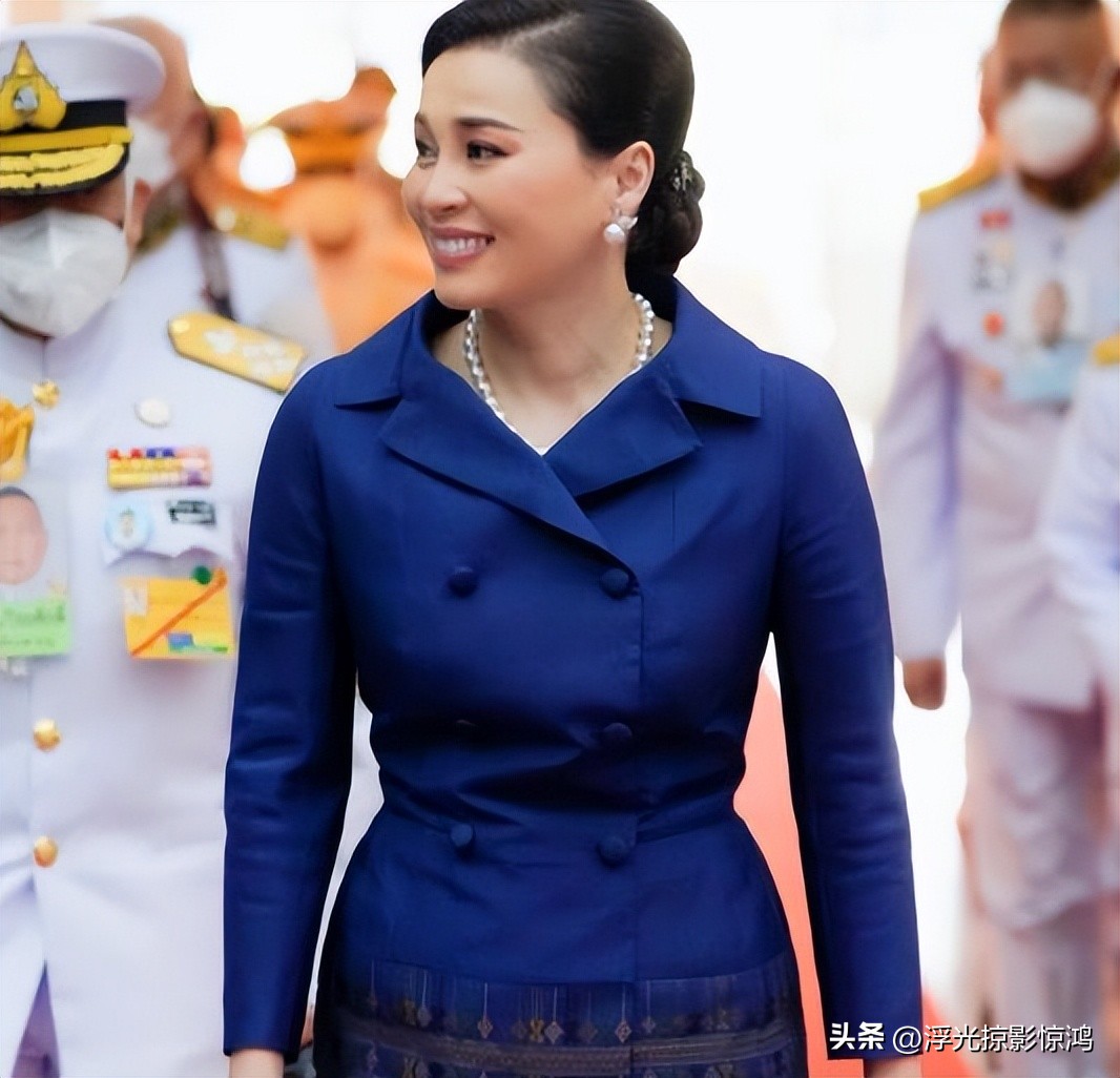 The mythical beast princess Sirivan went to Europe, and the silly concubine Nina didn't seize ...