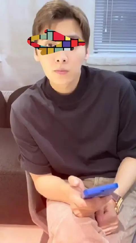 Well-known actor Li Mou has been arrested many times for prostitutes ...