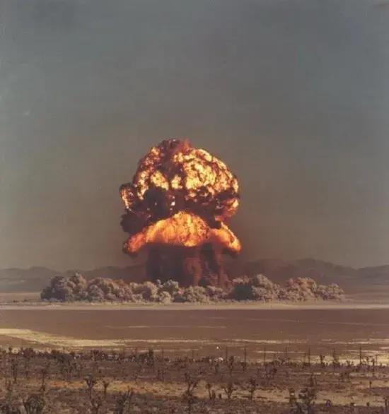 British media China will be bombed into routine equipment? A neutron ...