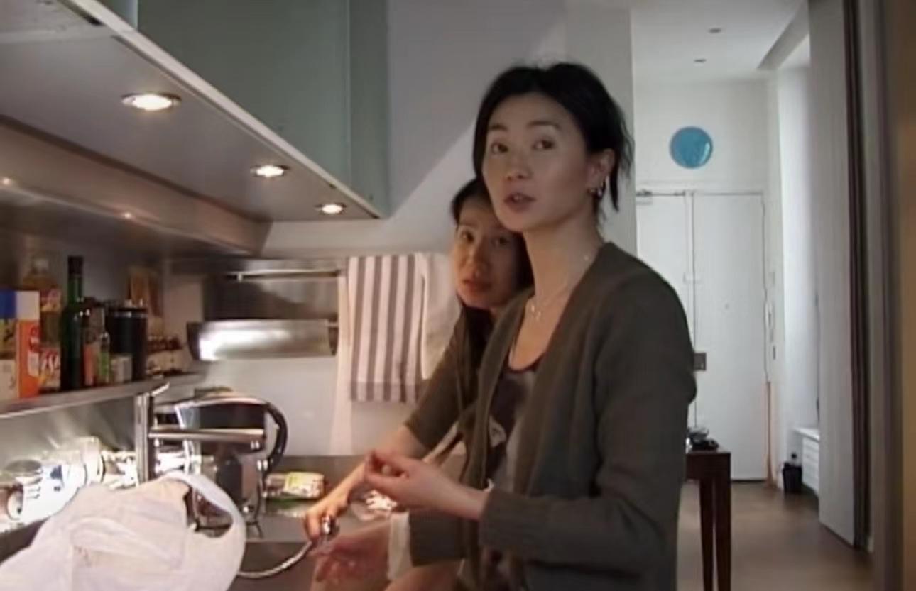 59-year-old Maggie Cheung lives in Paris, France! Live a chic life as a ...