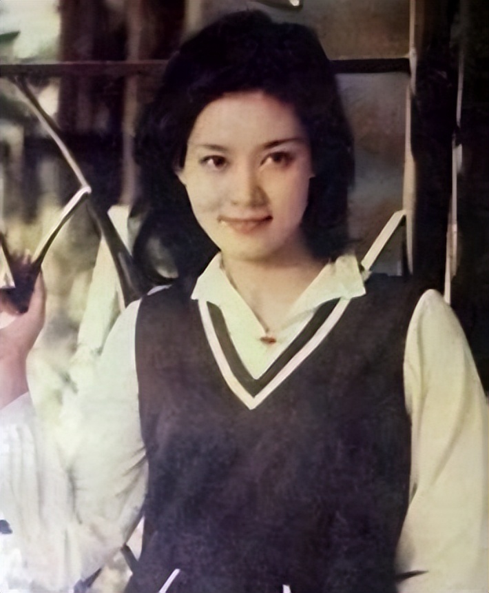 Actress Pan Hong: She only loved her ex-husband all her life, she was ...