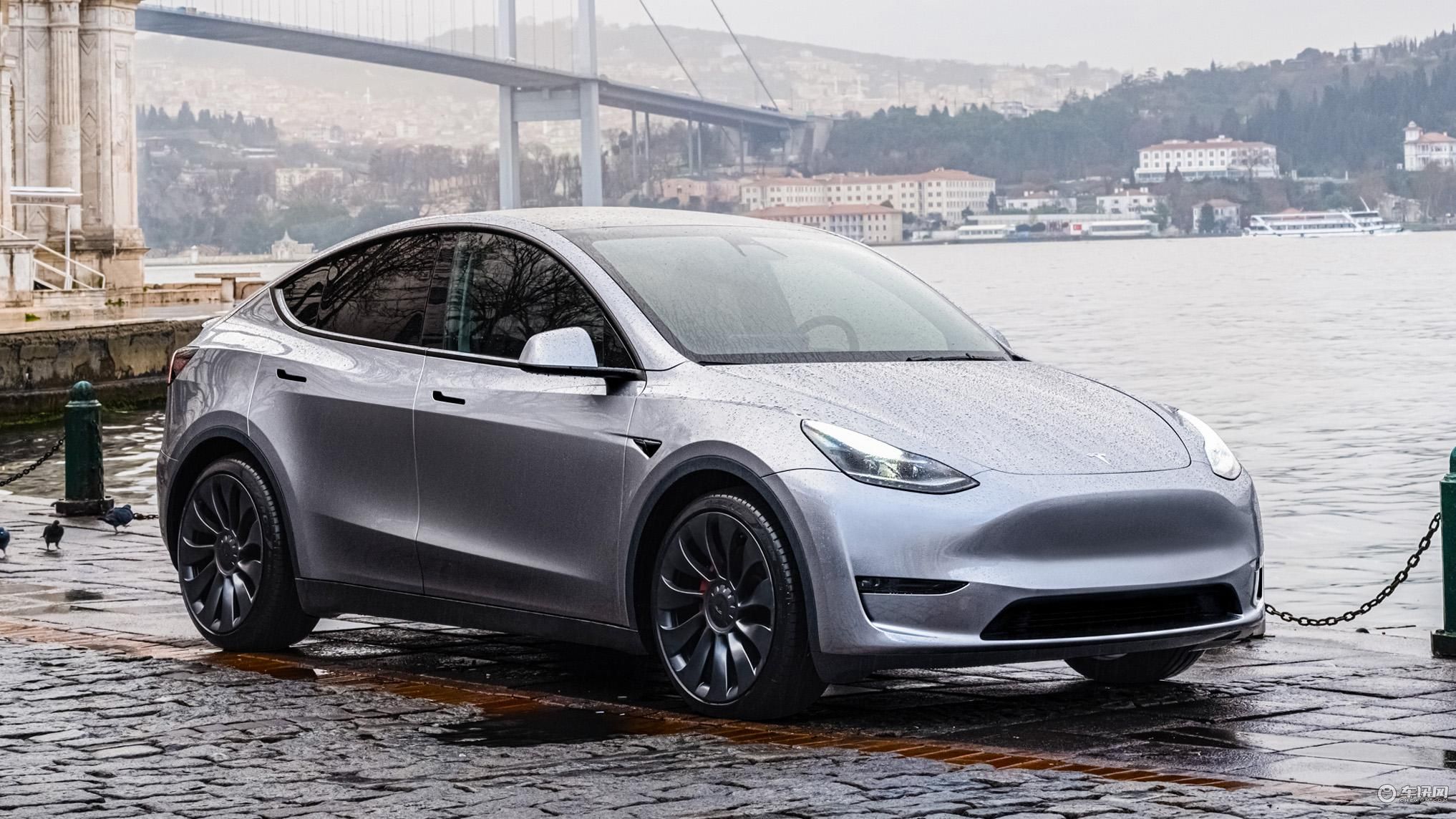 "No Tesla allowed"! Airport Response: True - iMedia