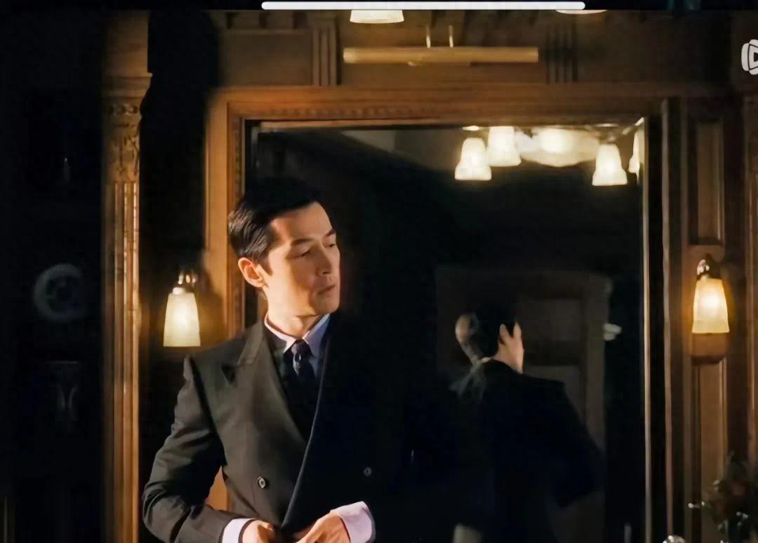 In the finale of "Flowers", Mr. Bao goes bankrupt, Ms. Wang's career ...
