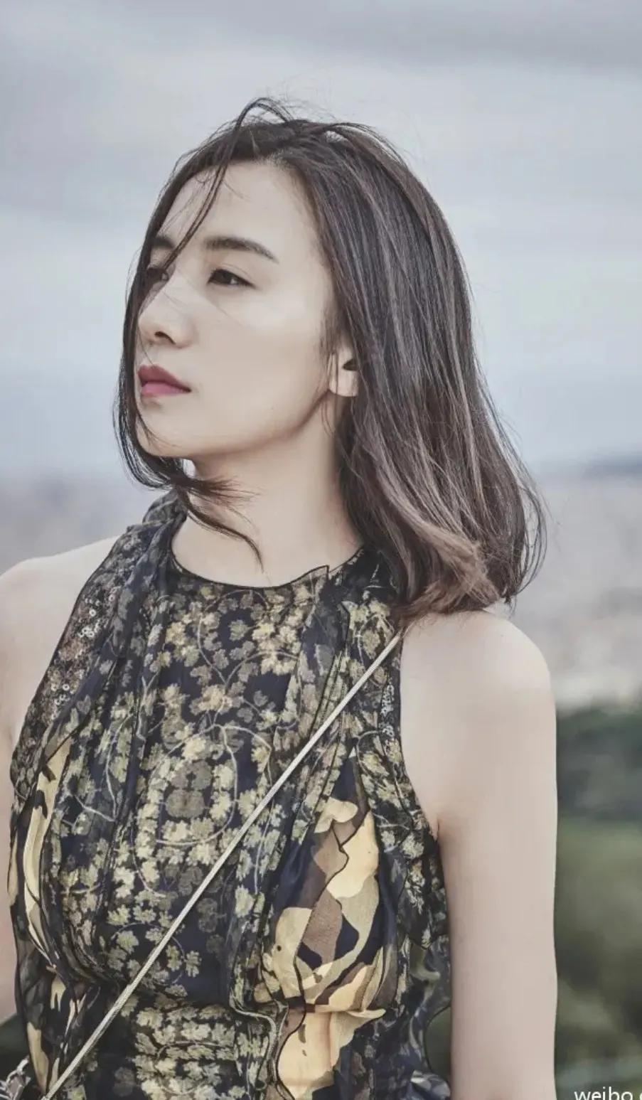 Song Jia's stunning beauty picture 1 - iNEWS