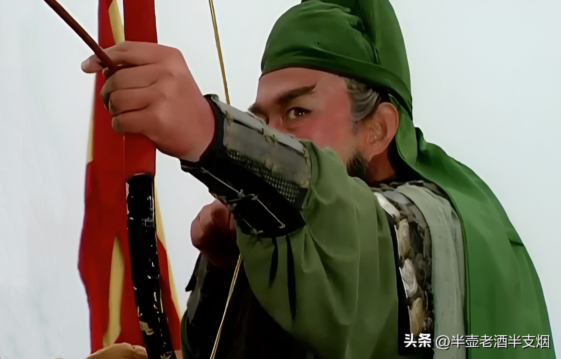 Guan Yu was defeated in Linju, and Zhuge Liang was by Liu Bei's side ...