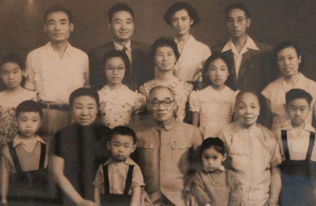 Ma Yinchu: The father of China's family planning, but he has a complete ...
