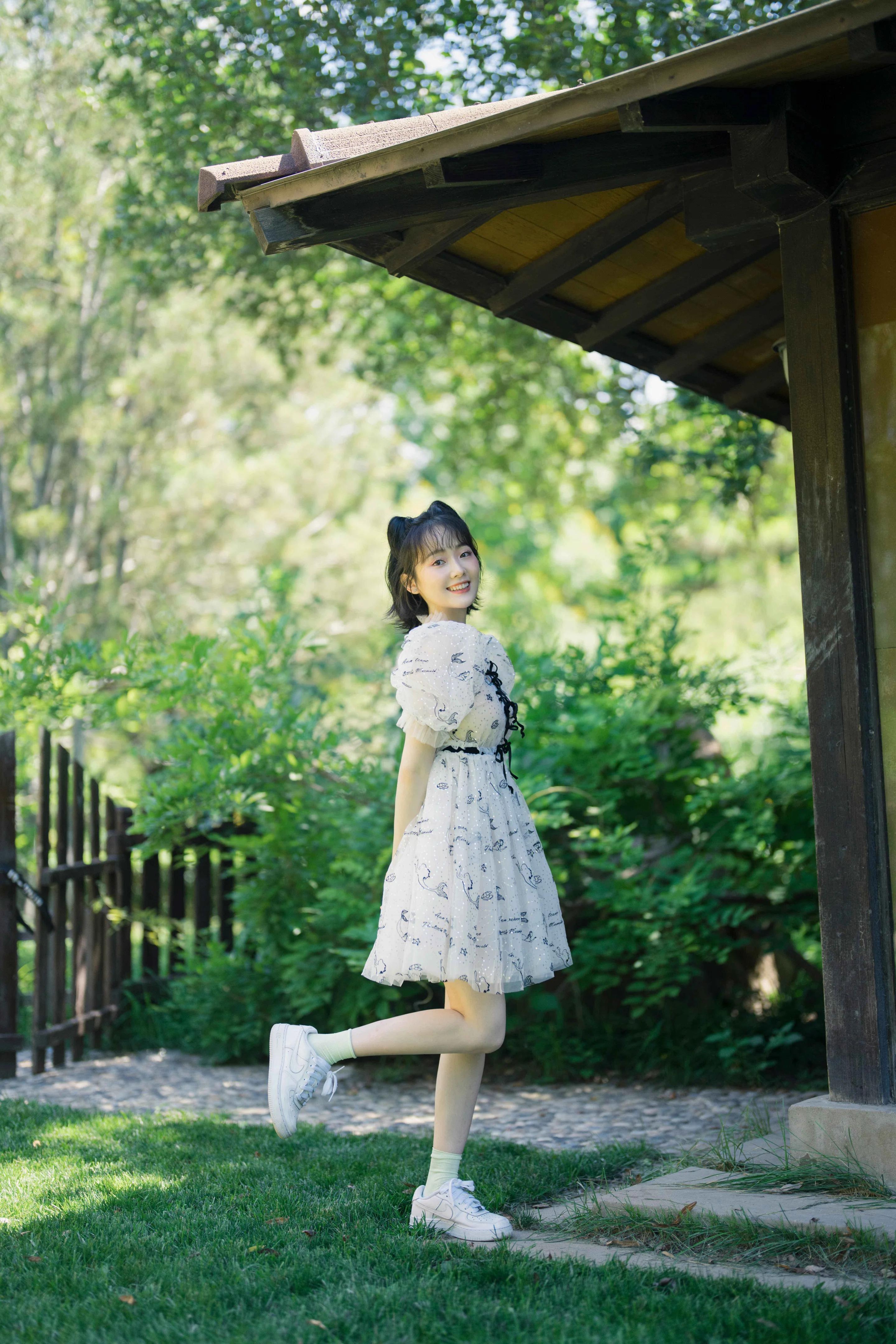 Share pictures——beautiful beauty Wang Luqing - iNEWS