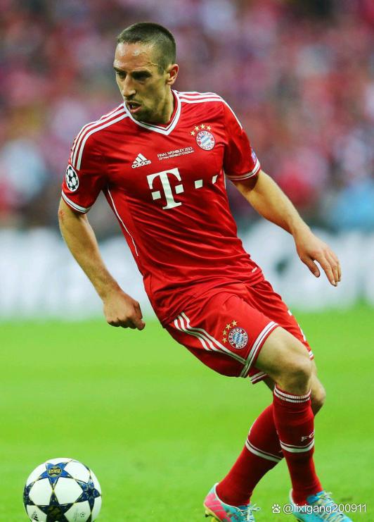 Franck Ribery:Scar Warrior, defeated Ronaldo Messi to win the best ...