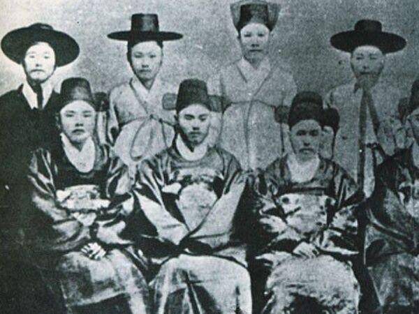 The Political Participation and Influence of Nobles in the Korean ...