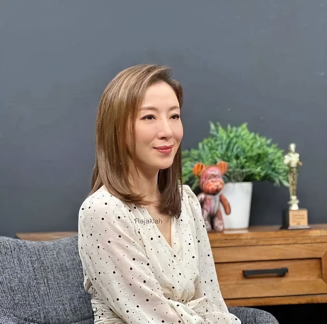 Push two dramas in a row! TVB Huadan Yang Yi refused to act as a couple ...