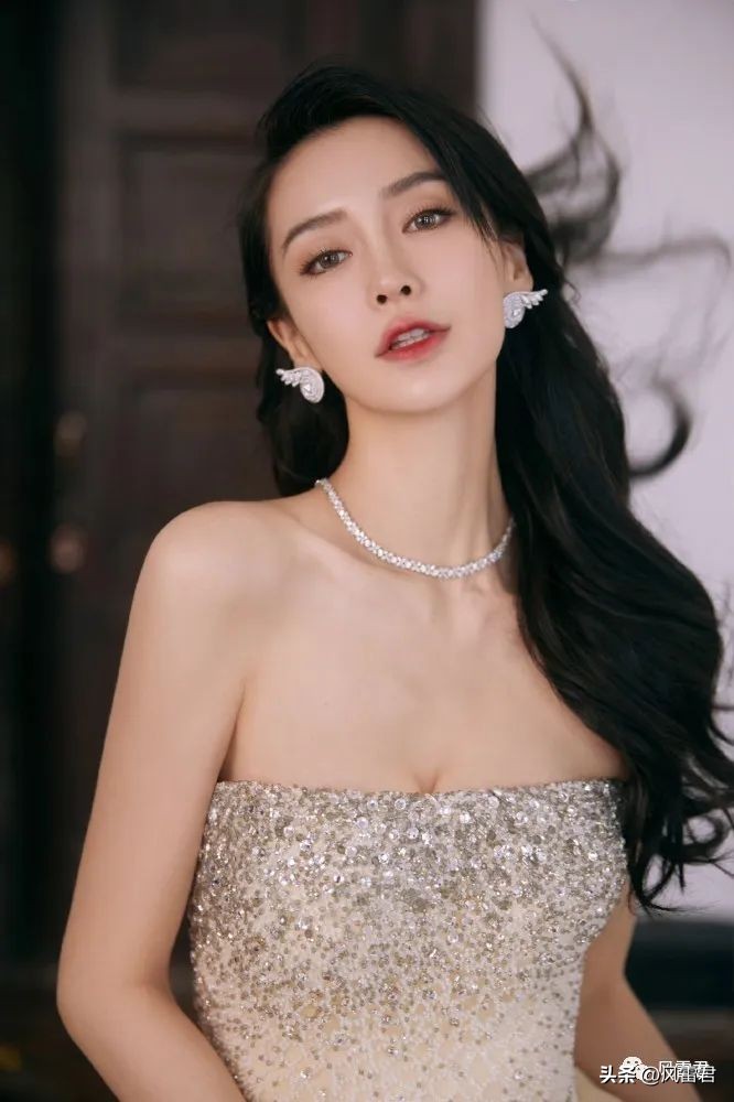 Made a joke with Huang Xiaoming, Li Bingbing stabbed the hornet's nest - iNEWS