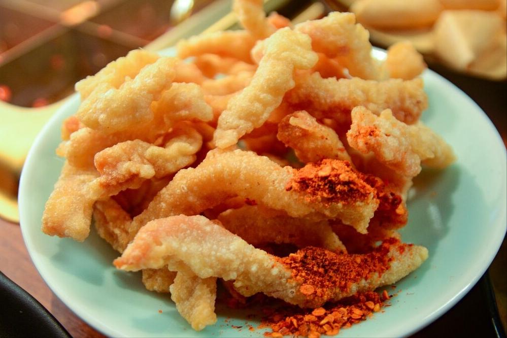 Fried small crispy meat, use starch or flour for paste?The chef teaches ...