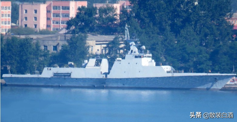 There are drooping hair!The modern frigates of the North Korean Navy ...