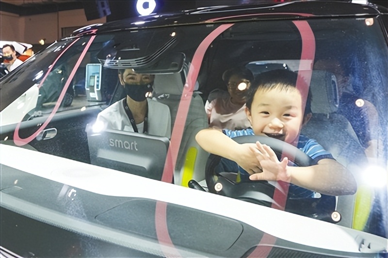 Hainan Golden Autumn First Auto Show exhibitors negotiate harvest ...