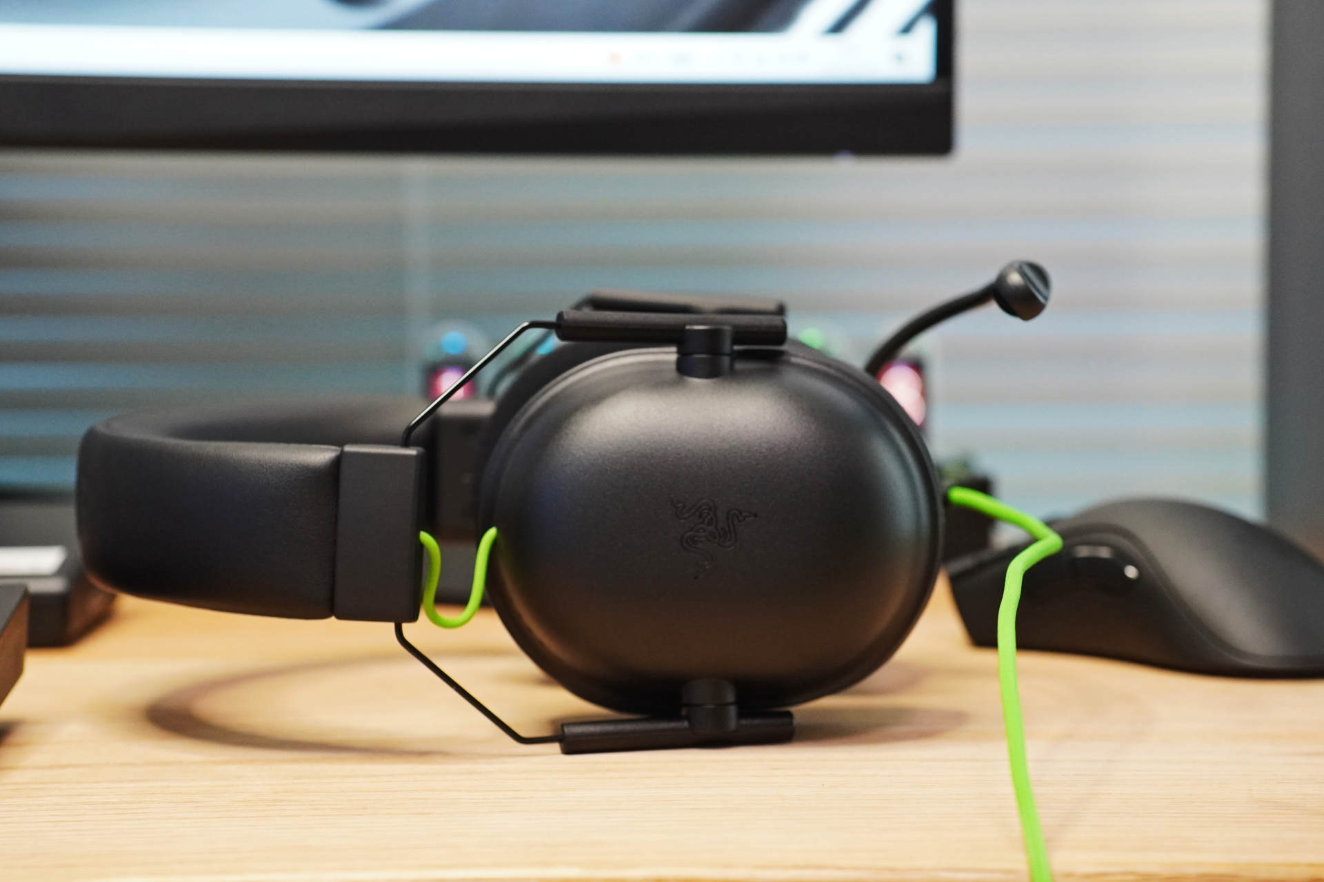 Professional gaming headset, Razer Whirlwind Black Shark V2 X USB ...